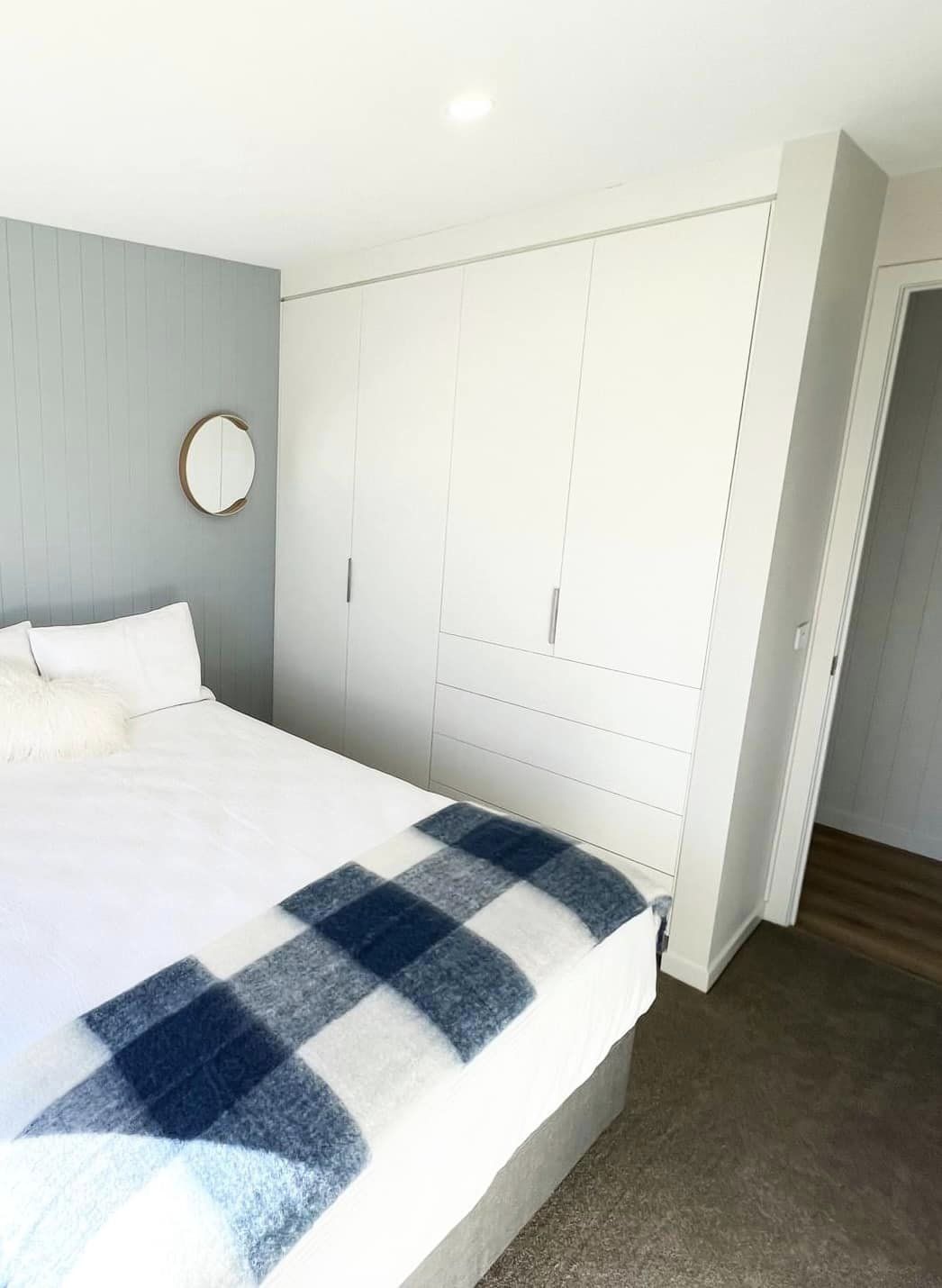 Custom Made Wardrobes / Closets - Montage Kitchens & Joinery